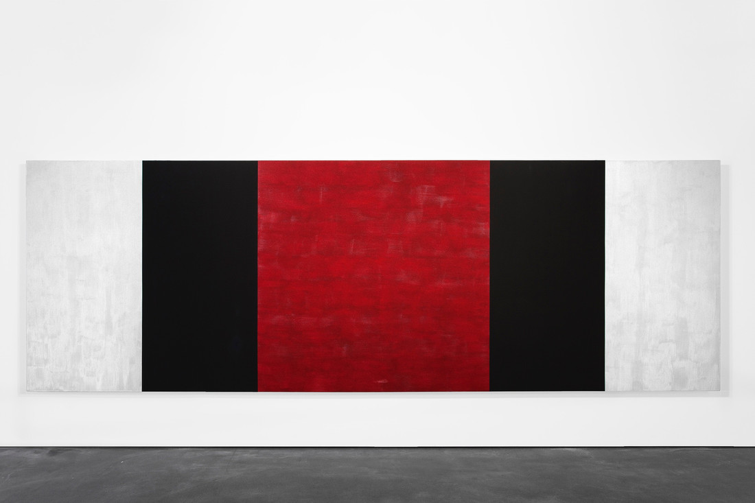 Mary Corse: Recent Paintings | Pace Gallery
